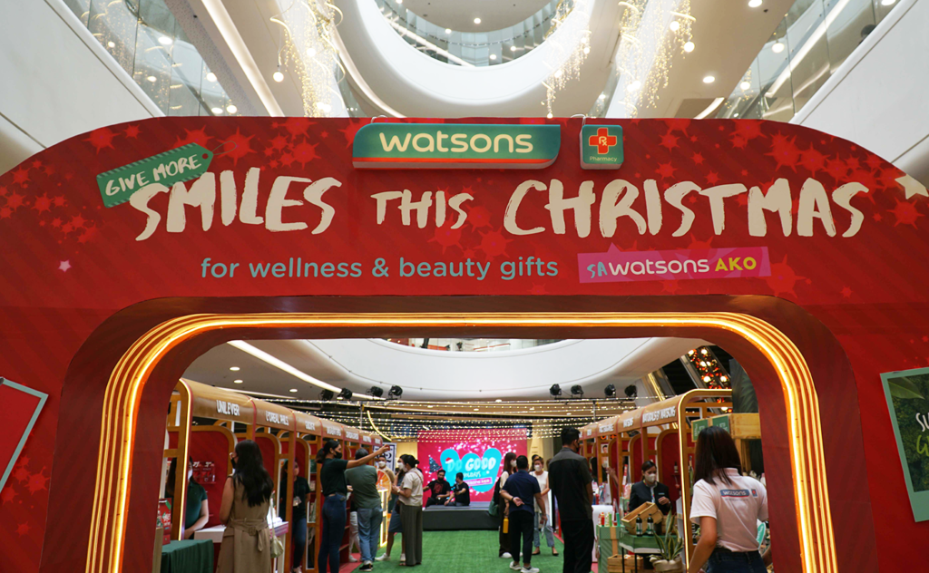 Give More Smiles This Christmas with Sustainable gifts from Watsons ...